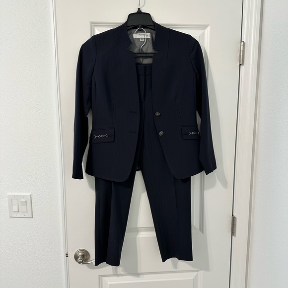 Tahari | Jackets & Coats | Tahari Arthur S Levine Navy Power Suit ...